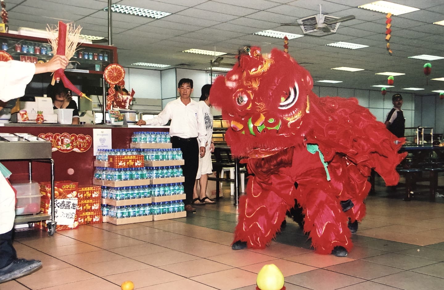 ABOUT US - 明安特產專賣店 Ming Ang Confectionery